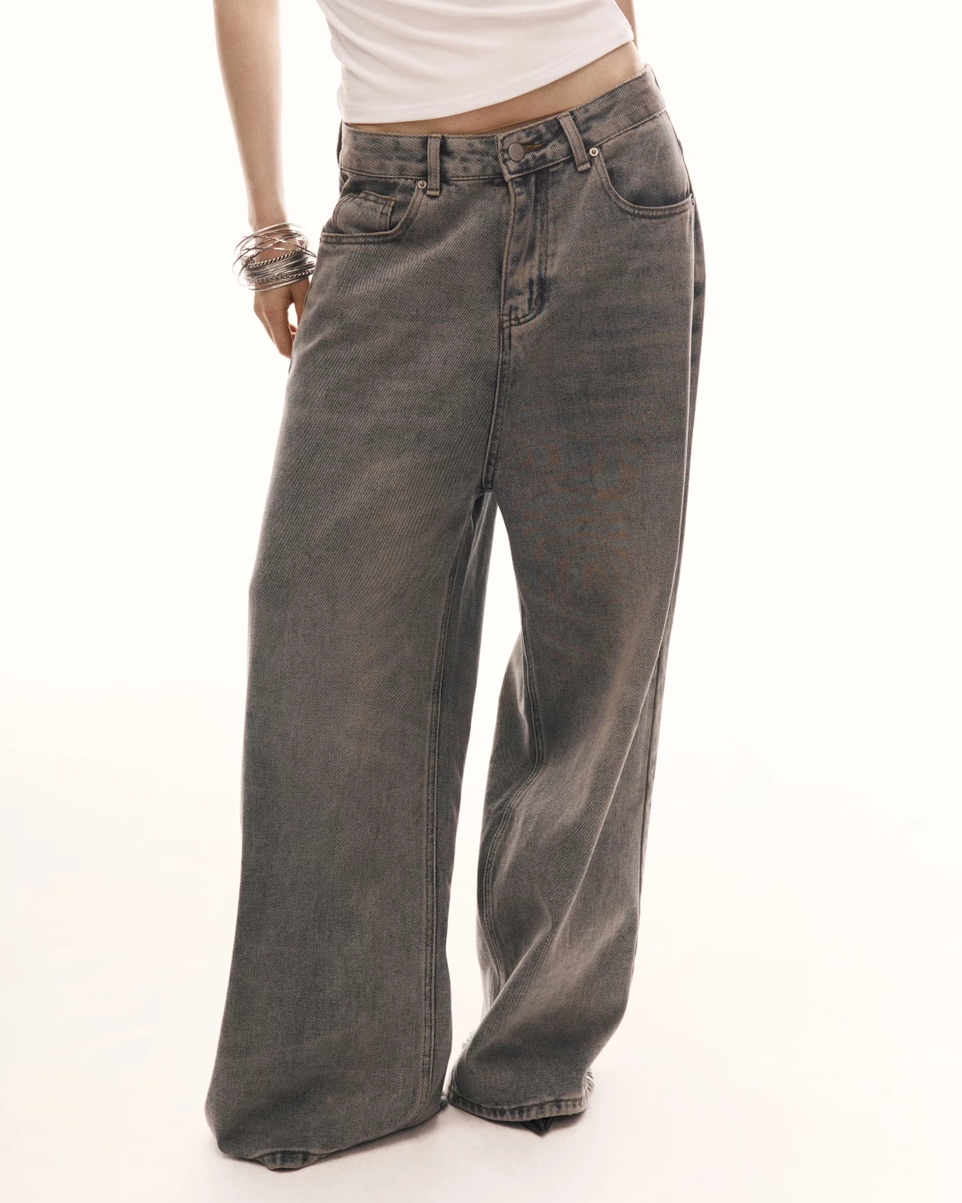 Джинсы прямые 8 Look Online